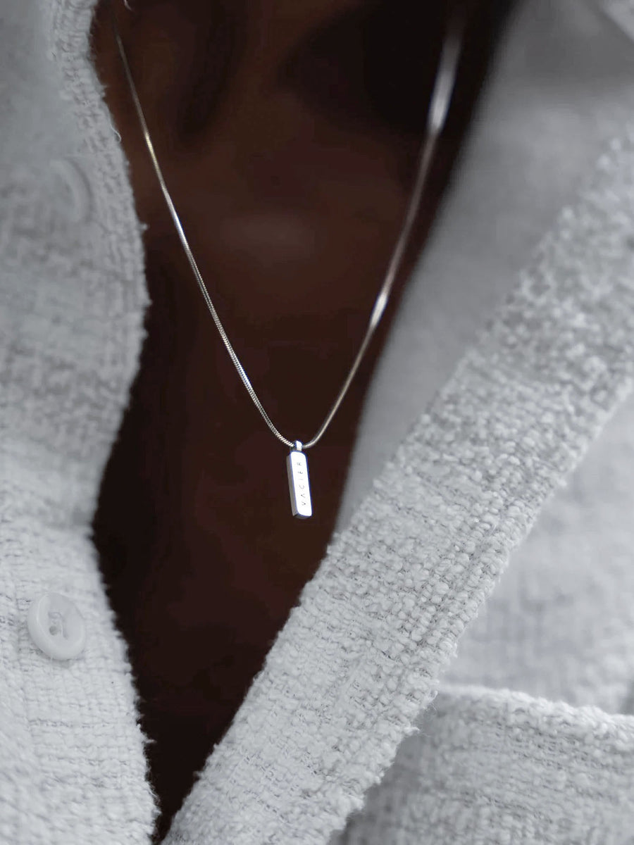 Men's Square Pendant Necklace - in Silver or Gold – Vacier